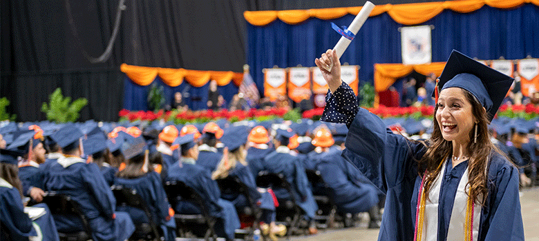 Over 5,000 UTSA graduates to cross stage in Commencement ceremonies ...