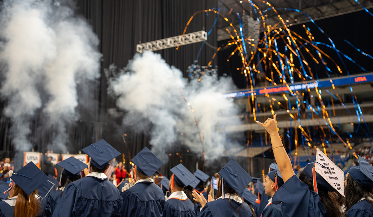 A look at how graduating students celebrate commencement the UT San ...
