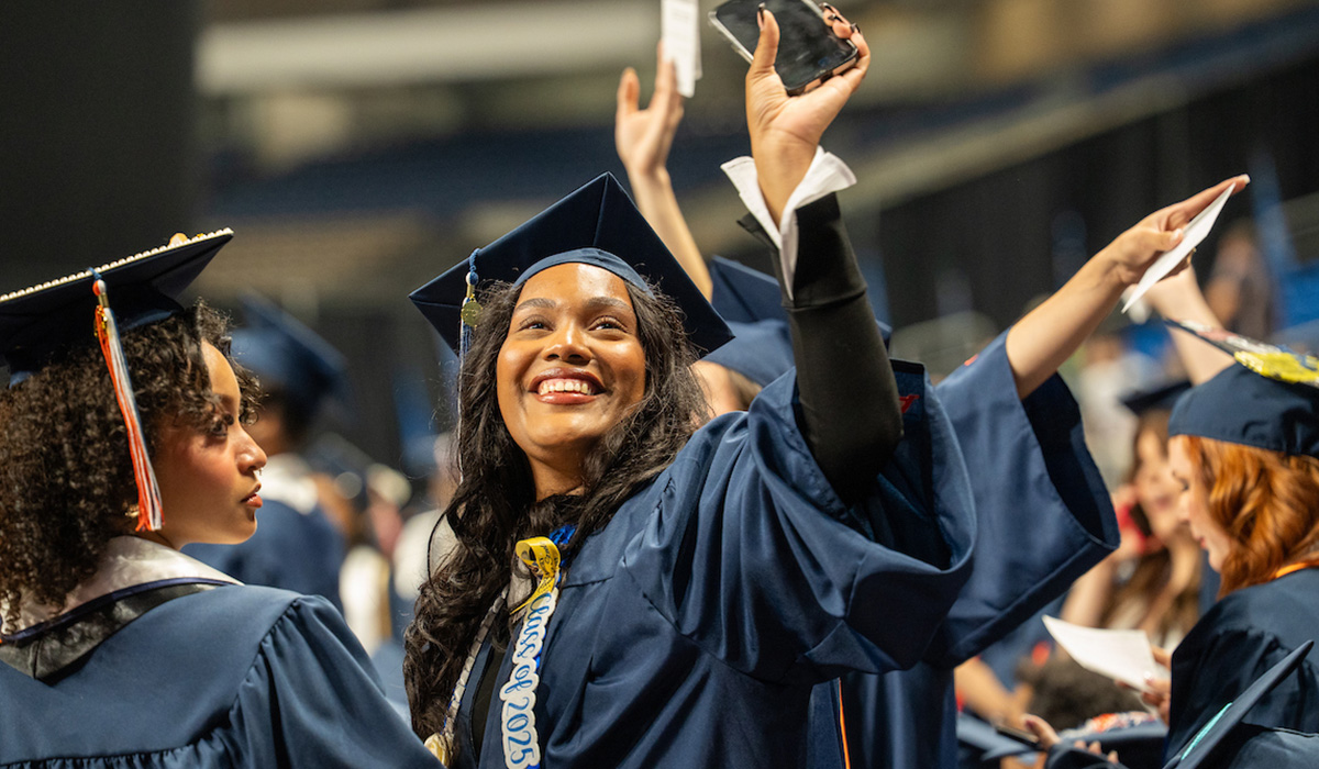 A look at how graduating students celebrate commencement the UT San ...