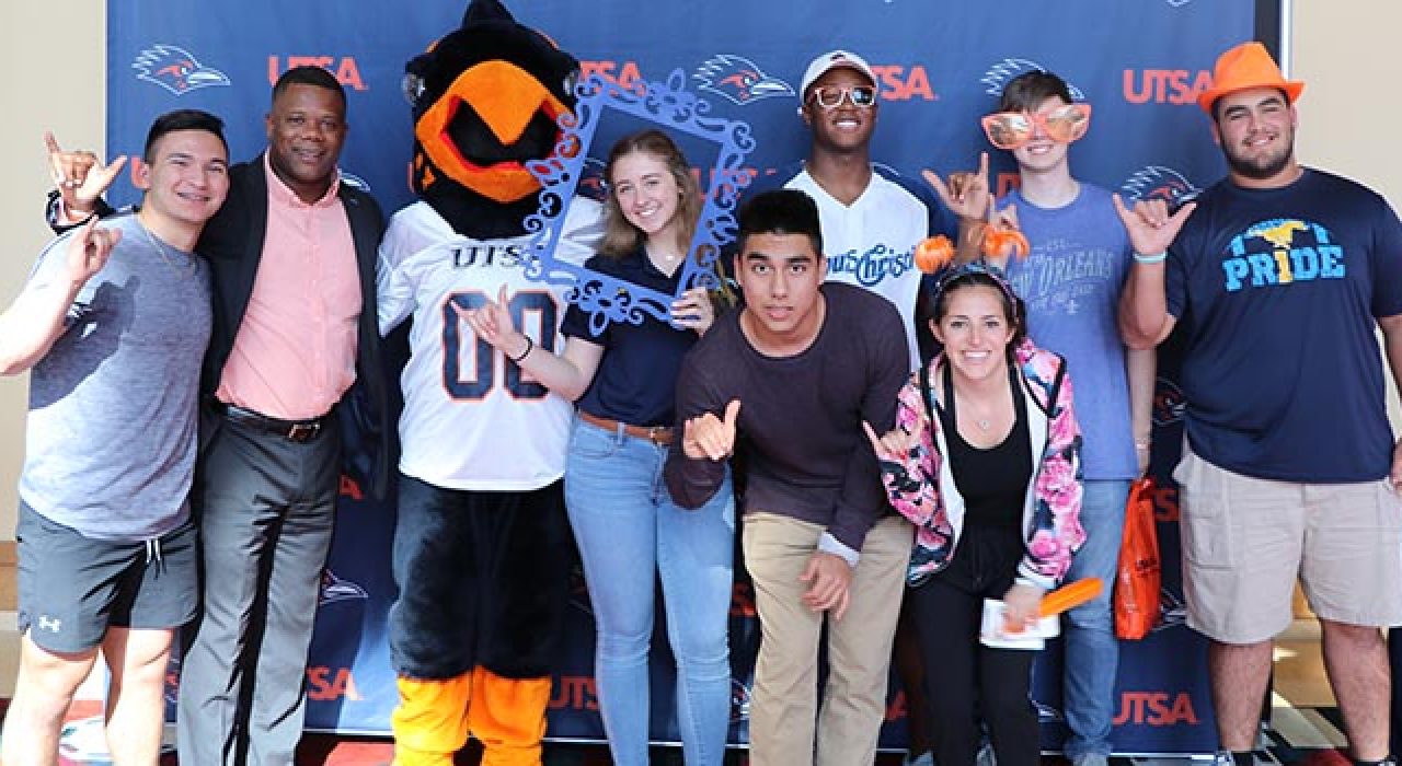 UTSA hits the road for Rowdy’s Roadshow - UT San Antonio Today